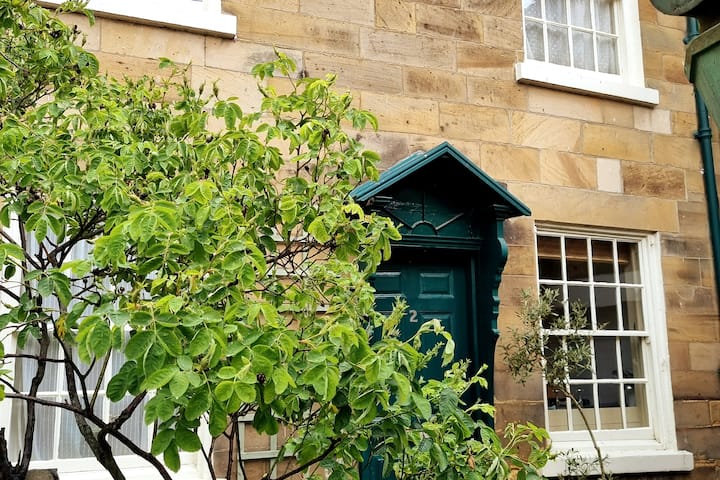 Charming 3 Bedroom Cottage Minutes From The Sea - Ravenscar