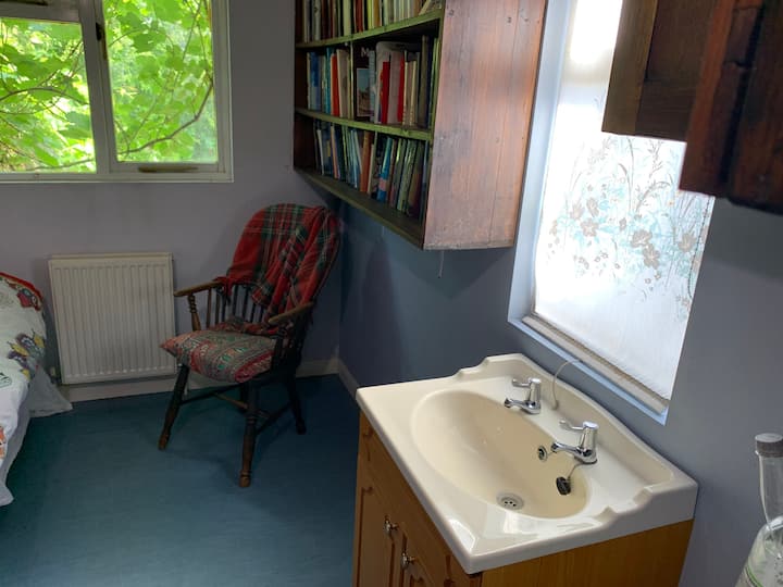 Comfortable Room, Private Home, Warm Welcome - Bedford