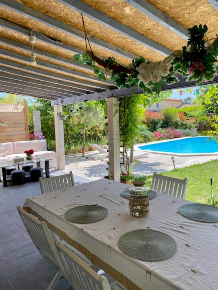 Adorable Villa Familiale Avec Piscine - Aix-en-Provence
