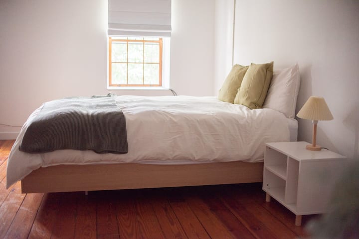 Rare South Philly 1br Walk To Shops & Market - Philadelphia, PA