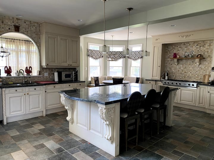 Beautiful 5 Bedroom House Pool On Horse Farm - Cape May, NJ