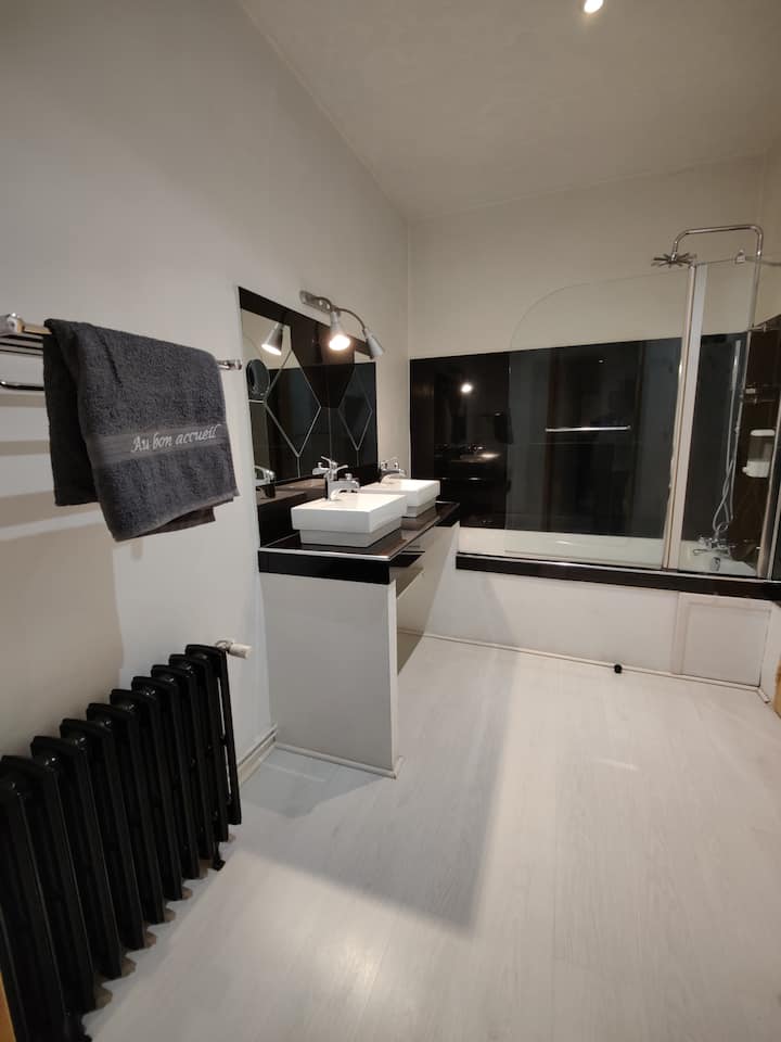 Bel Appartement Dénommé Cascade De La Barthe - Saint-Nectaire