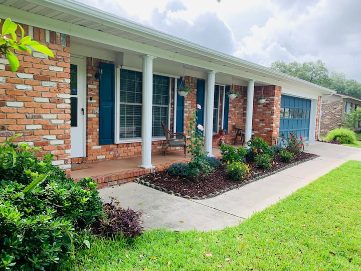 Cush Jax Baymeadows Ranch, Close To Everything! - Jacksonville, FL