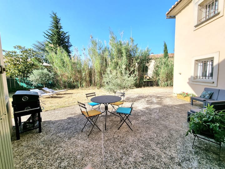 Rez -De-jardin Au Pied Du Luberon - Cavaillon