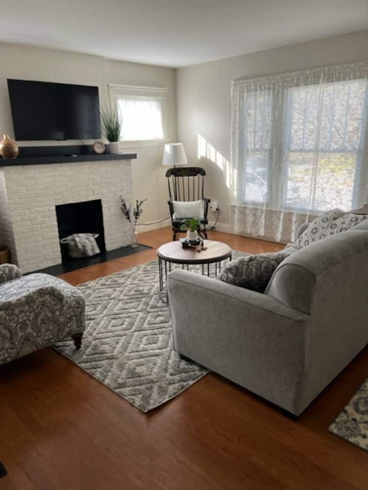 1 Br Spotless Lower Apt | Near Arnot, Lecom, I-86 - Elmira, NY