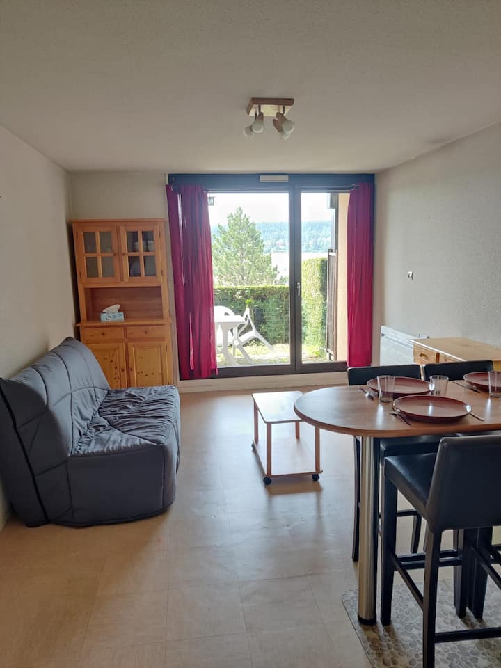 Joli Studio Avec Vue Lac - Lac de Remoray