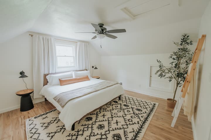 King Beds | Fire Pit | Pet Friendly - Dahlonega, GA