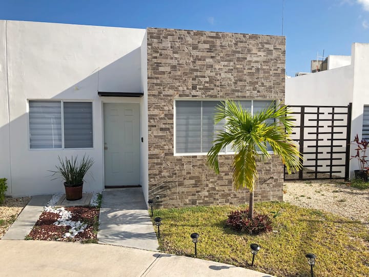 Kin House - Cancun Airport (CUN)
