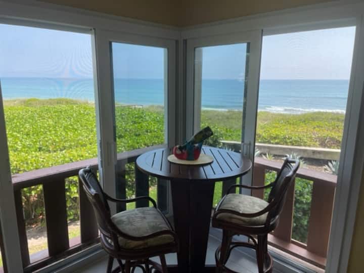 Oceanfront Condo On Hutchinson Island W/ Pool - Stuart, FL