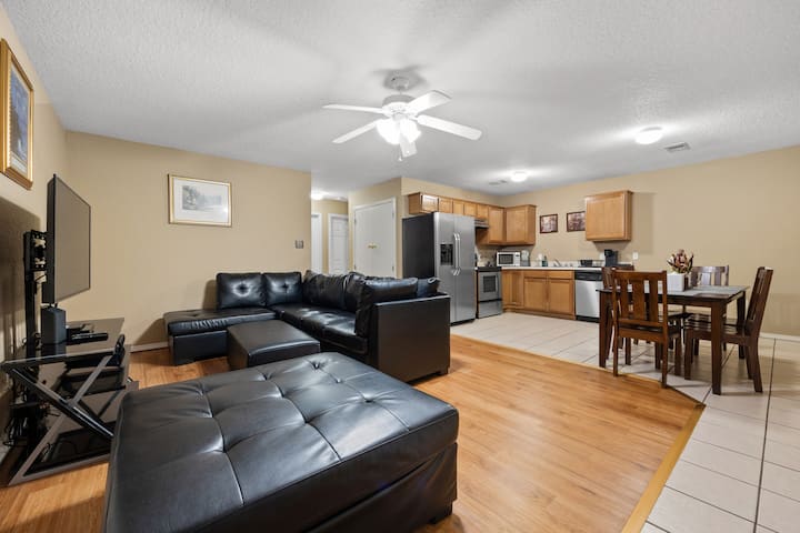 Cheerful 2 Bedrooms 2 Baths Fort Smith Duplex - Choctaw Casino & Resort-Pocola
