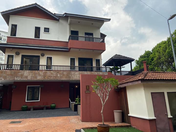 Cosy Bungalow Within Kl City @Mins Seputeh - Kuala Lumpur