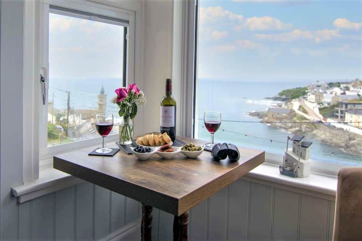 An Mordros Hotel Selfcatering Suites. Suite No4 - Porthleven