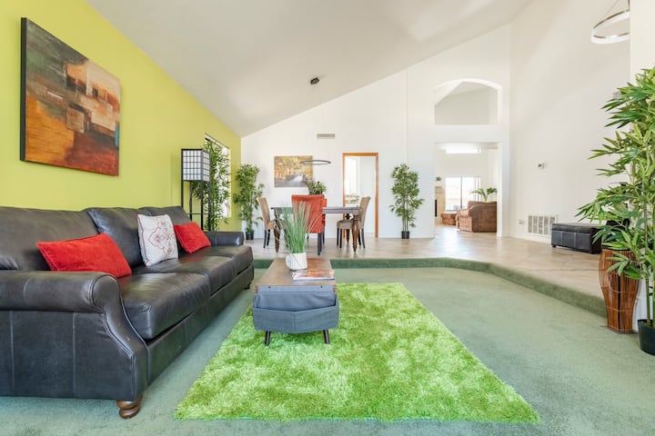Lakehouse Last Minute Deals! Downtown Gilbert - Gilbert, AZ