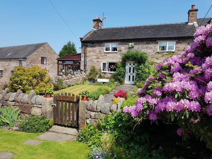 Beckfields Farm Cottage. Staffs  Moorlands - Cheshire