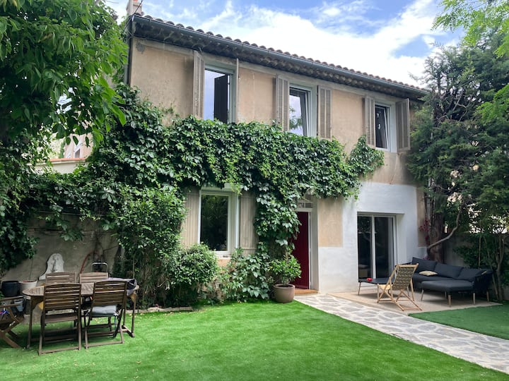 Maison De Campagne Ancienne Bastide - Marseille