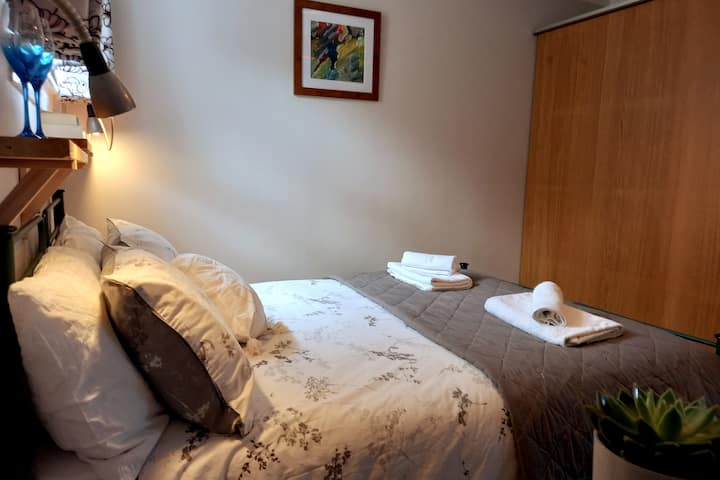 Cosy Flat In Newhaven, Leith - Edinburgh