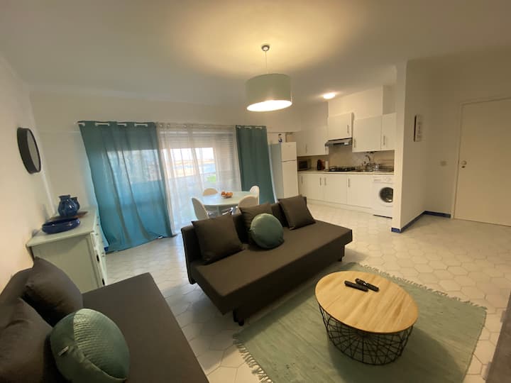 Apartamento T1 Pé Na Praia . - Portimão