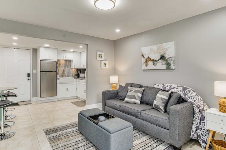 Bayou Side Condo - Pensacola, FL