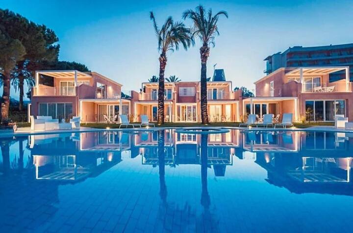 Appartamento Incantevole, Con Giardino Privato - Falcone