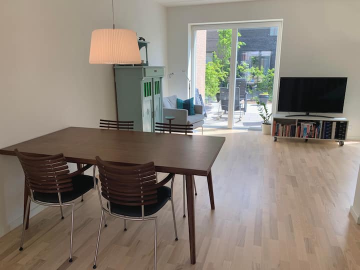Skønt Og Nyt Rækkehus Centralt I Odense - Odense