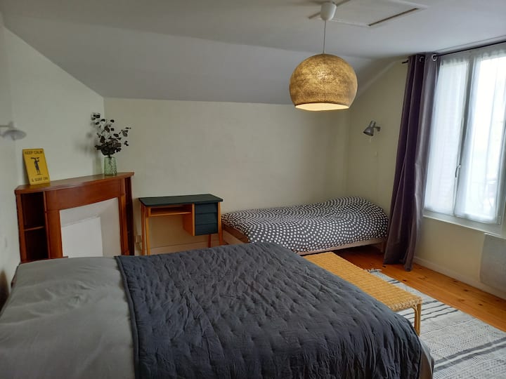 Aurillac, Quartier Cap Blanc, Petite Maison. - Aurillac