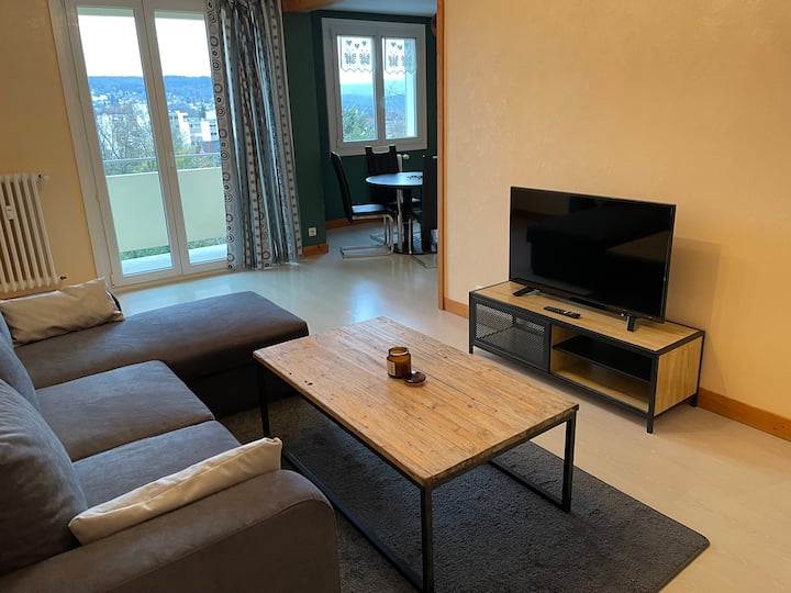 Grand T3 Terrasse Calme
Vue Sur Citadelle - Besançon