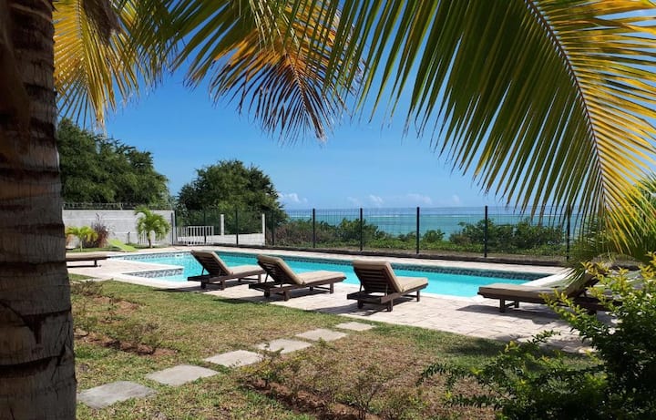Duplex Pied Dans L'eau, Avec Piscine - Port Louis