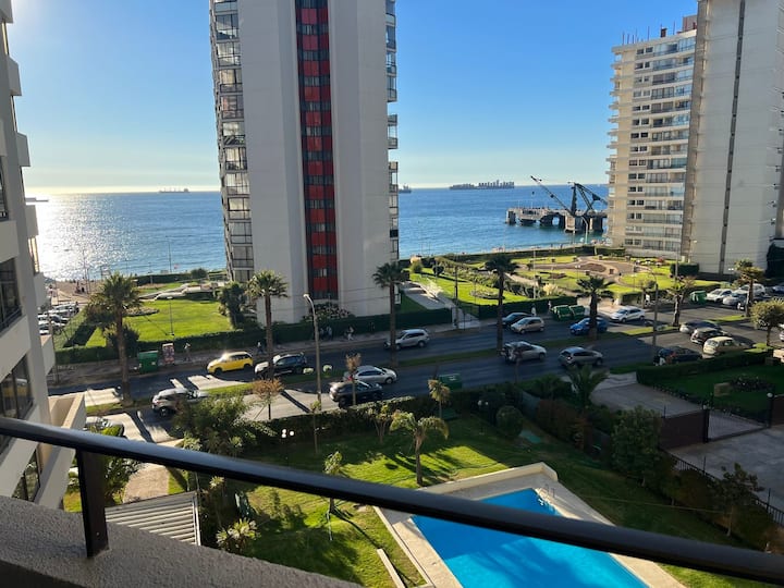 Lugar Encantador Con Vista Al Mar - Valparaíso, Chile