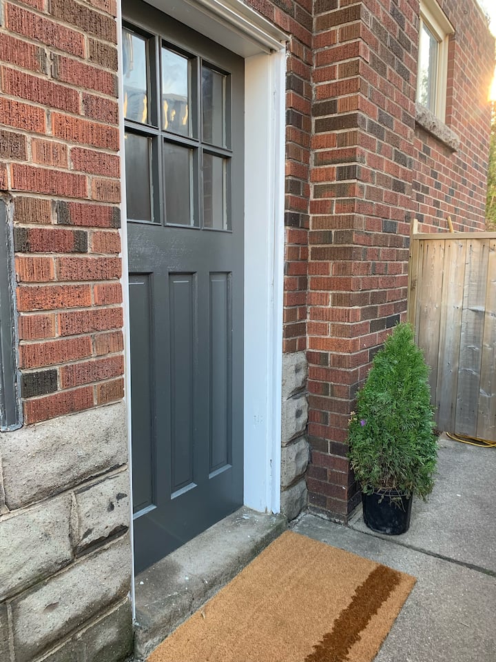 Cozy Basement Apartment Close To The Waterfront - Hamilton, Canadá