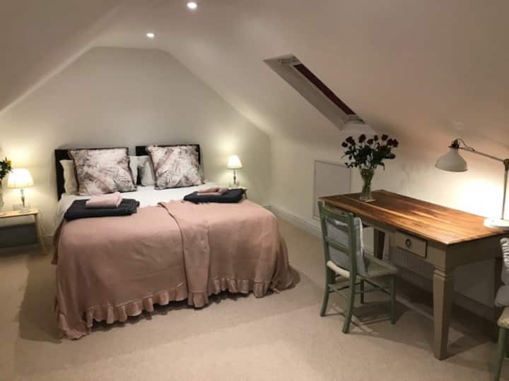 Beautiful Room, Central Bath - Bath