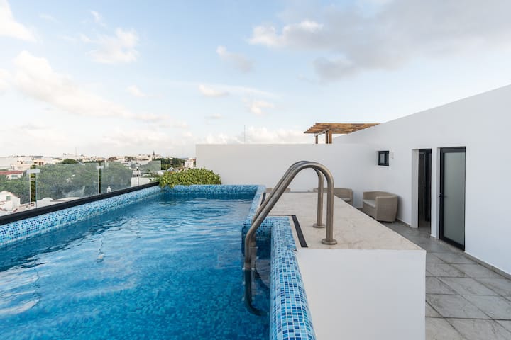 Apartamento Con Terraza Y Alberca Privada. - Playa del Carmen