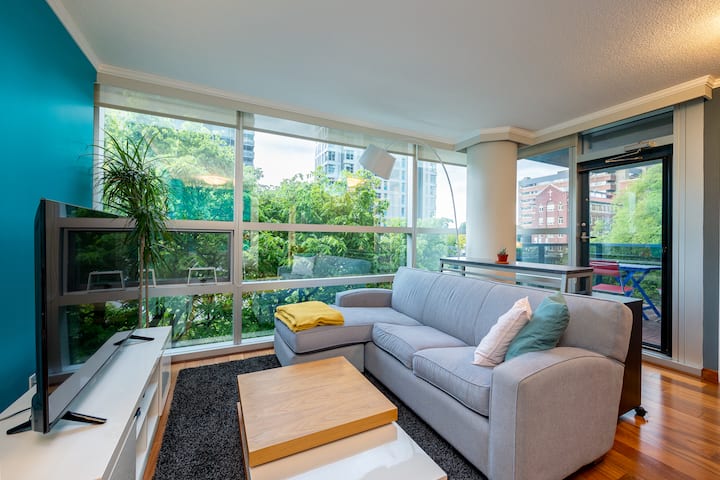 Sunny Downtown Treehouse, Stroll To English Bay - Vancouver