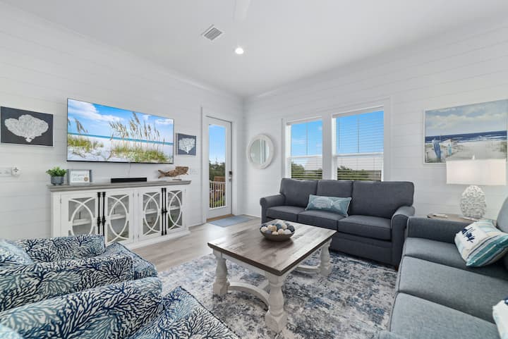 Pool & Steps To Beach | 4br Retreat | Gulf Views - Florida