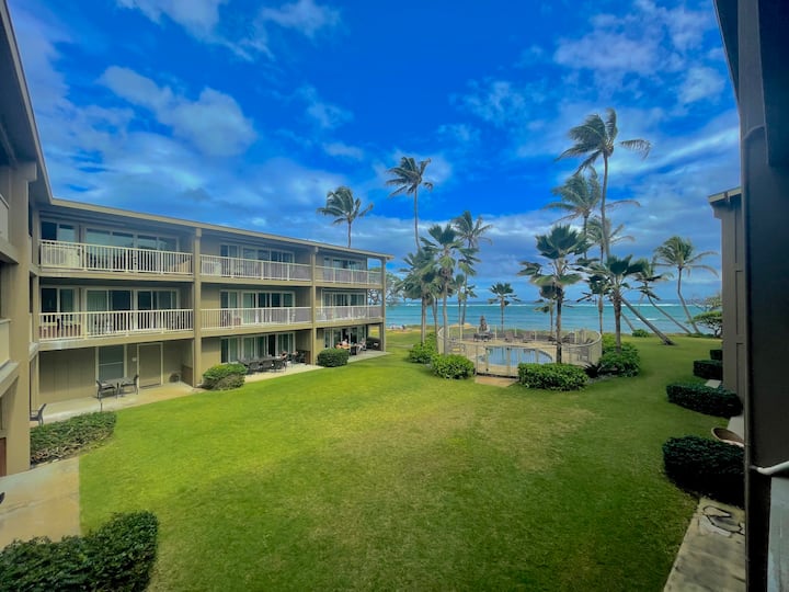 Charming Beachfront Condo! (2br) - Kauai, HI