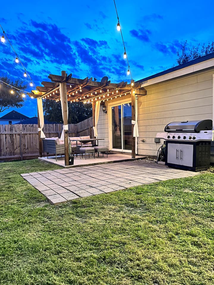 Cozy 2-bedroom Home W/ Study Room Near Iah Airport - 休斯敦