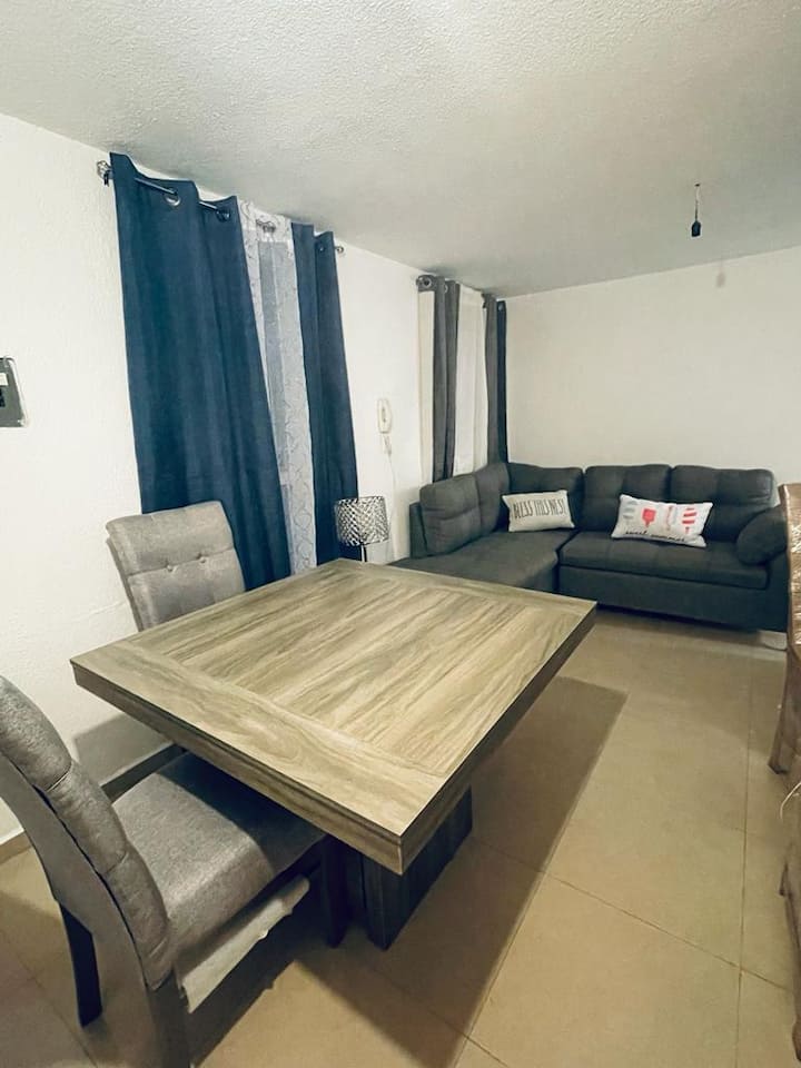 Comfy 2 Bedroom Close To The Airport & Foro Sol - メキシコシティ