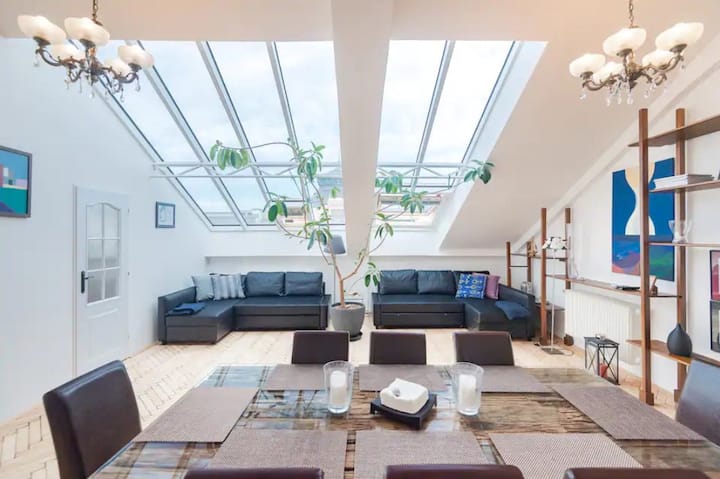 Stylish 4bdr Apartment On Wenceslas Square - 