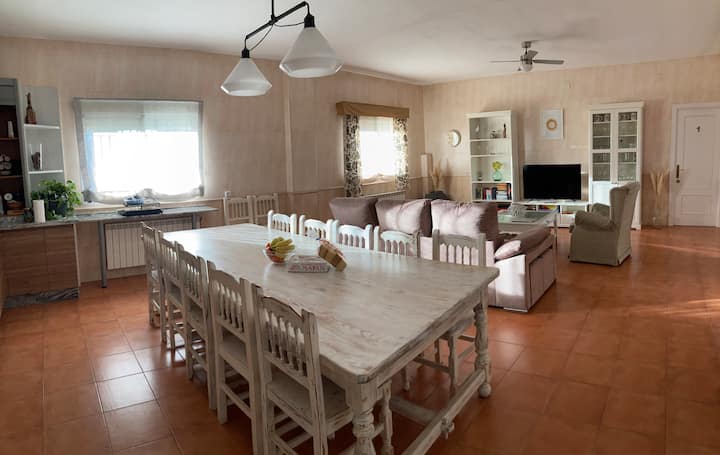 Magnífica Casa Rural Con Piscina Climatizada - Spain