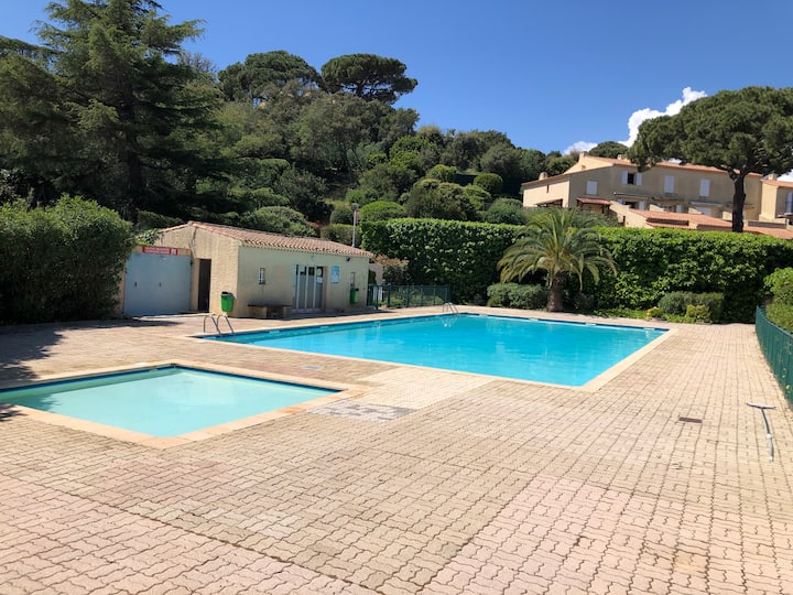 Mazet Au Calme Proche Ville Et Mer à Sainte Maxime - Plage de Pampelonne