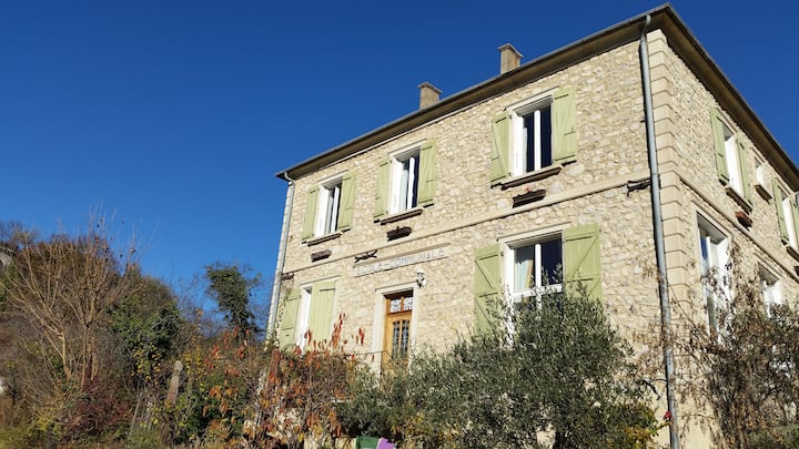 Gîte 7 Personnes Drome Provencale - La Motte-Chalancon