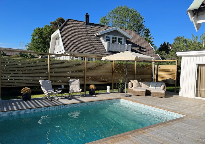 Villa Med Pool Och Bastu! 15 Min Fr. Sthlm City - Järfälla