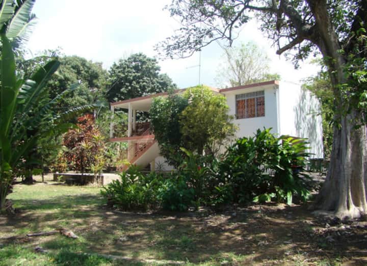 Haut De Maison Près De La Plage - Guadeloupe