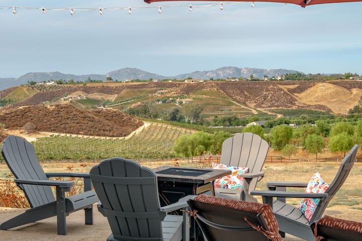Private Guesthouse Overlooking Vineyards & Hills - Altisima Winery, Temecula