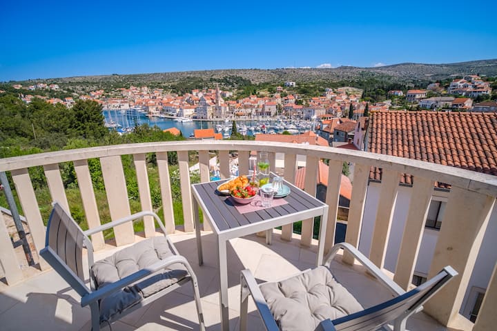 Lovely 1-bedroom Apartment With A Great View #5 - Milna