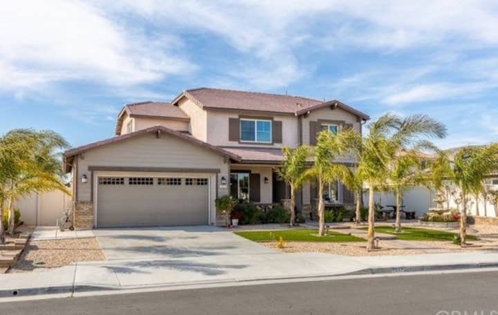 Loving Vacation Home. 4br 3ba - 博蒙特