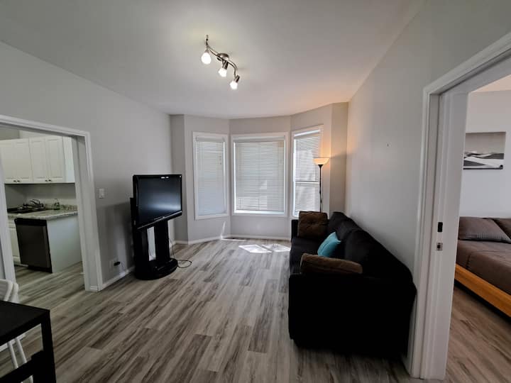 Newly Renovated Room, Downtown/broadway Walkable - Saskatoon