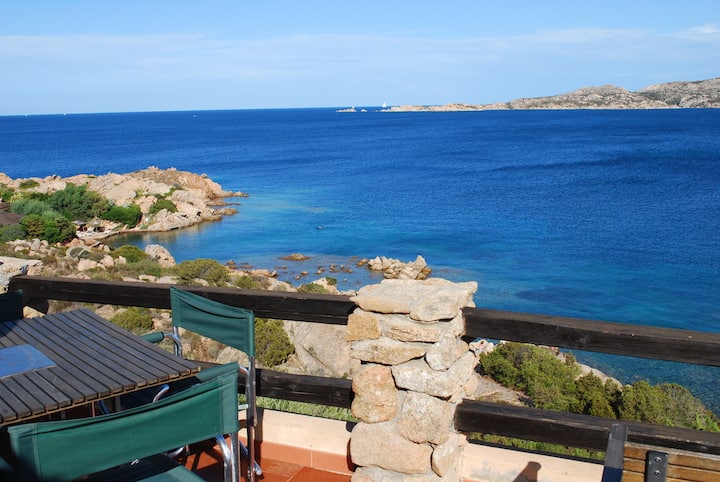 Upper Apartment With Wonderful View On The Sea - La Maddalena