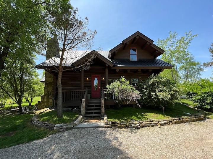 Cabin-in-the-vineyards - Geneva-on-the-Lake, OH