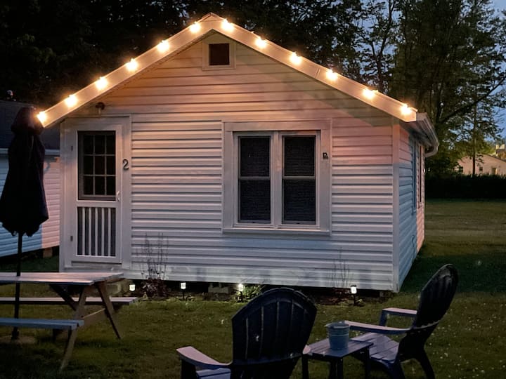 Gotl Charming One Bedroom Lake Erie Cottage - Geneva, OH