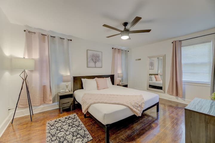 Homey Three-bed Columbian Getaway! - Columbia, SC